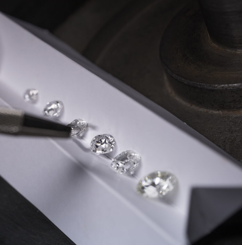 What is Diamond Color? | Official Royal Asscher Diamonds - Royal Asscher