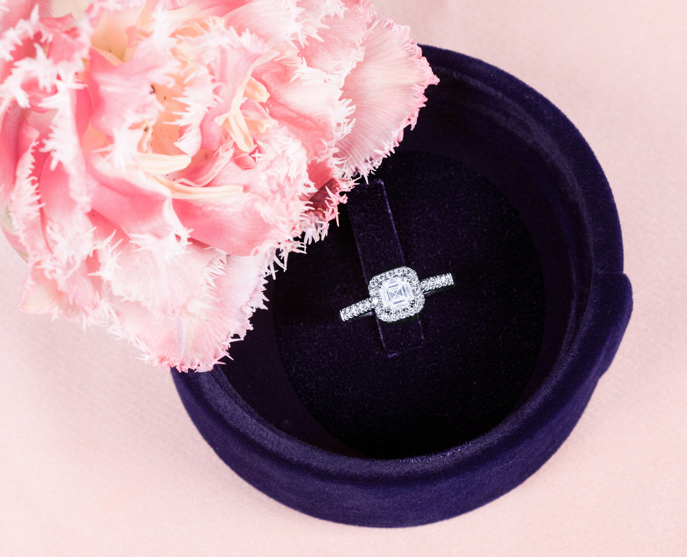 Romance and Bridal | Official Royal Asscher Diamonds - Royal Asscher